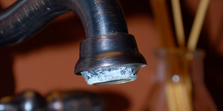 How To Easily Remove Limescale From Faucets | Grandma's Things